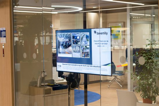 Digital signage made easy, affordable and smart - Loop24